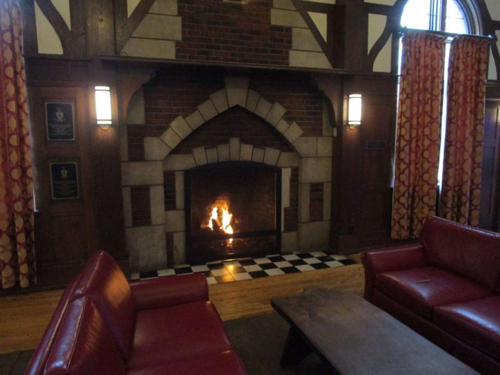 Class of ’73 Adds New Luster to the Great Hall – The Delta Delta ...